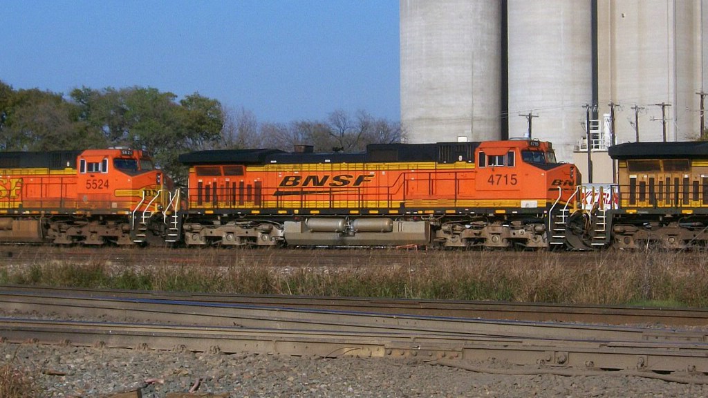 BNSF 4715